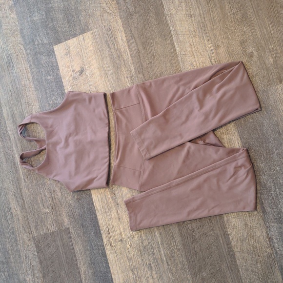 girlfriend collective | Tops | Fog Girlfriend Collective Float Set | Poshmark